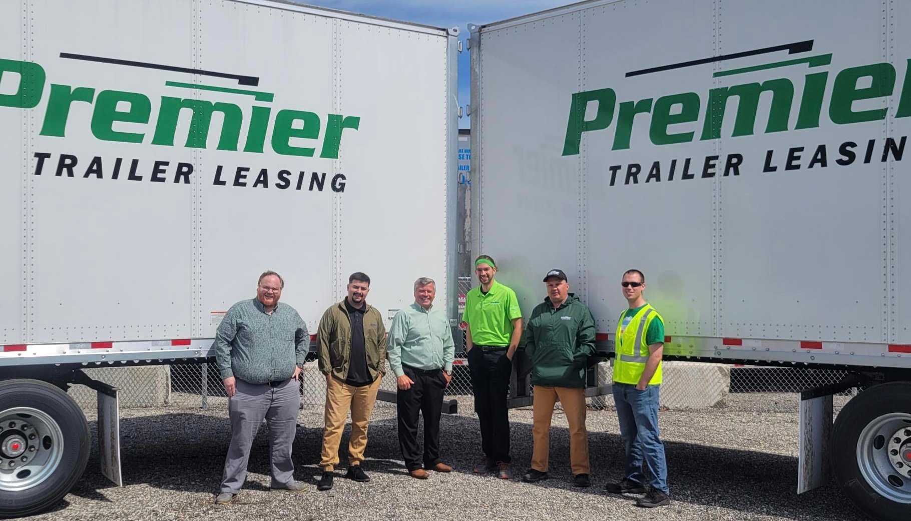 Lift Gate Semi Trailers | Premier Trailer Leasing